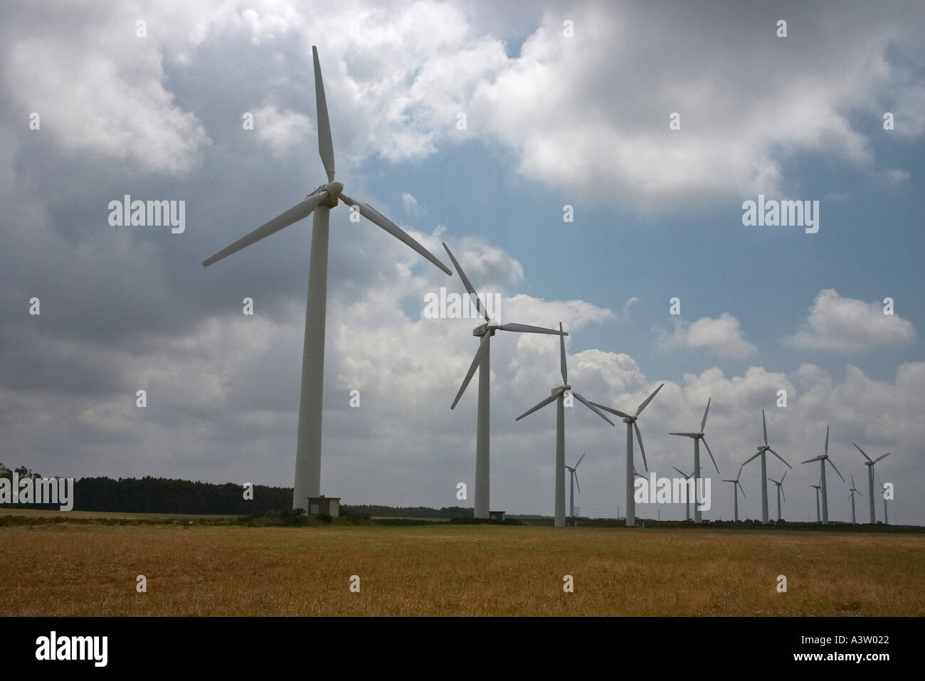 wind power station Stock Photo - Alamy
