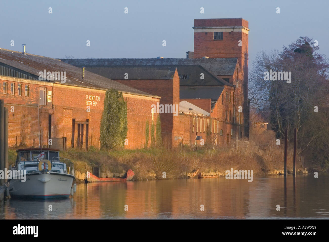 the river severn stourport on severn worcestershire the midlands ...