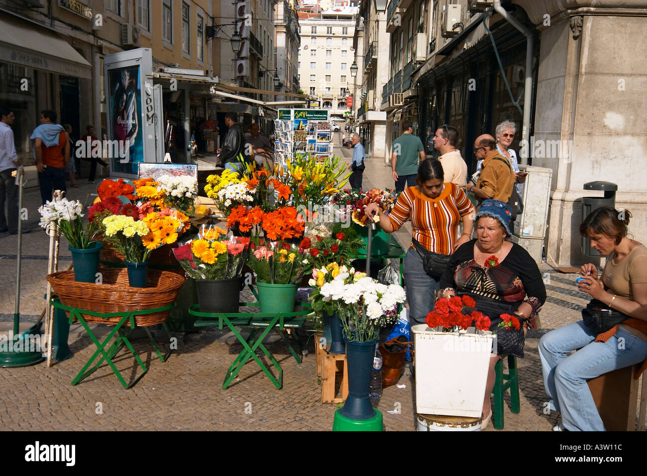 Market of flowers hi-res stock photography and images - Alamy