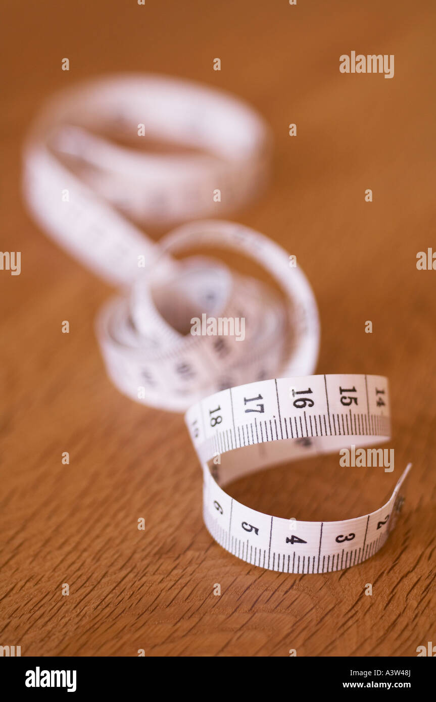 Metric weight table hi-res stock photography and images - Alamy