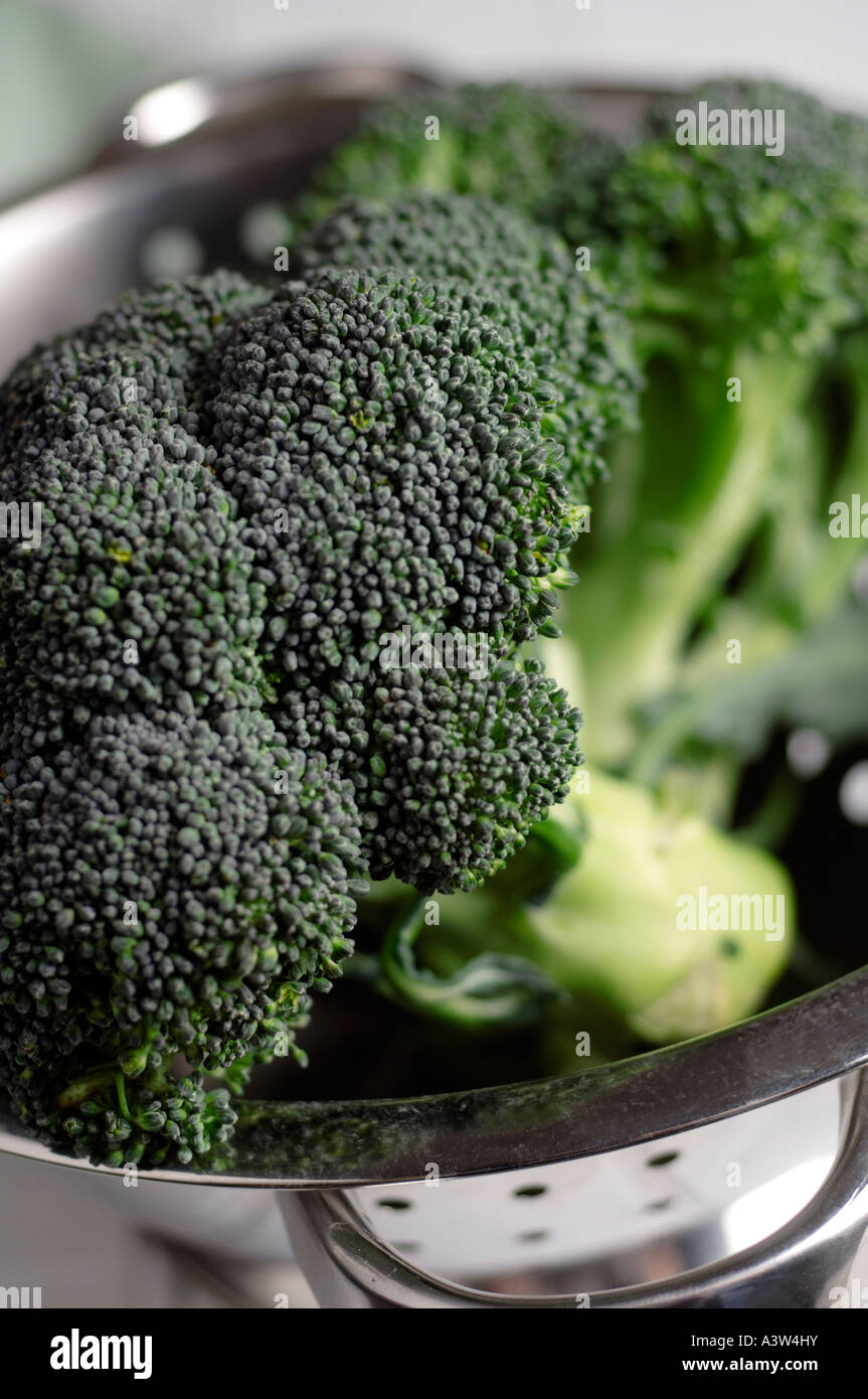 Broccoli in stainless steel colander Stock Photo - Alamy