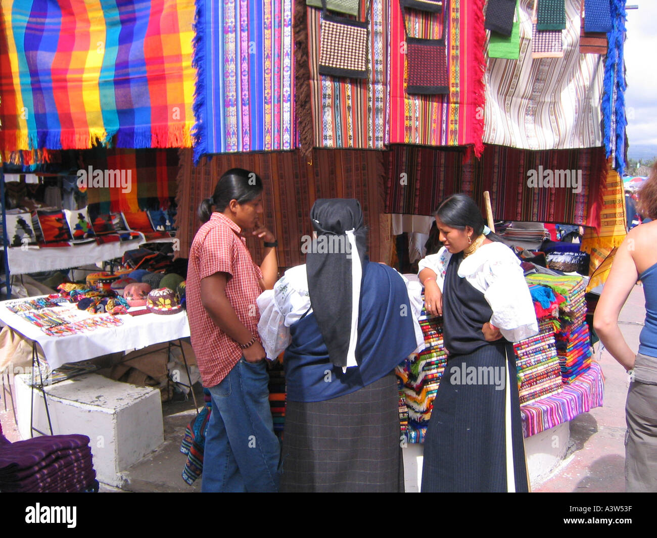 Woman market stall clothes hi-res stock photography and images - Alamy