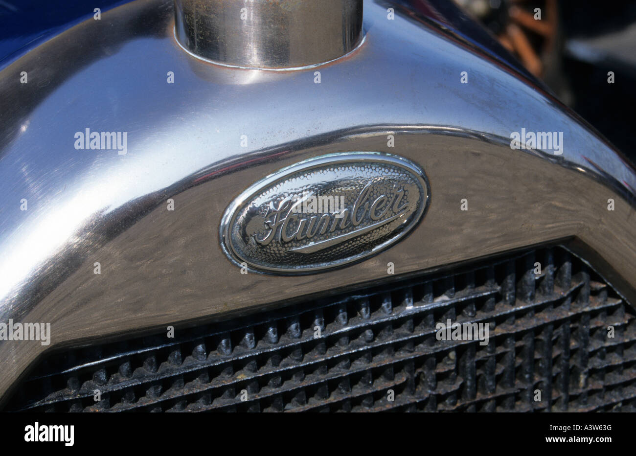 Humber classic car badge hi-res stock photography and images - Alamy