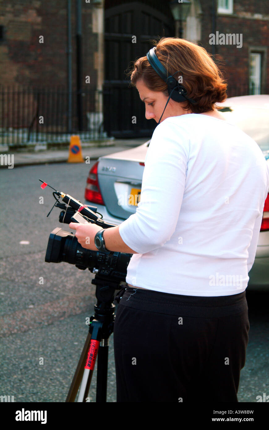 Camerawoman hi-res stock photography and images - Alamy