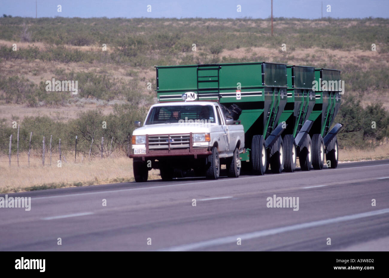 3 trailers hi-res stock photography and images - Alamy