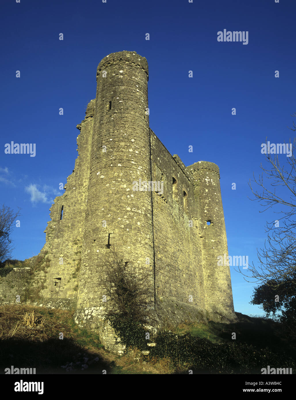 Dunmoe castle hi-res stock photography and images - Alamy