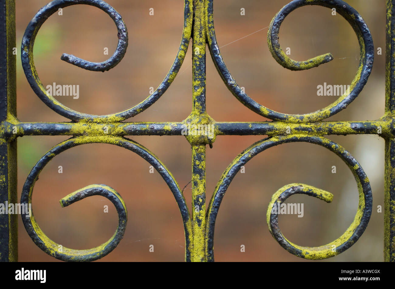 Gate scrollwork hi-res stock photography and images - Alamy