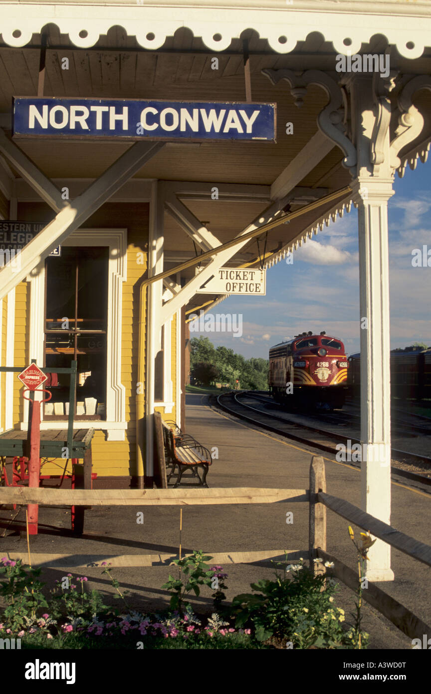 Hampshire train stations High Resolution Stock Photography and Images ...