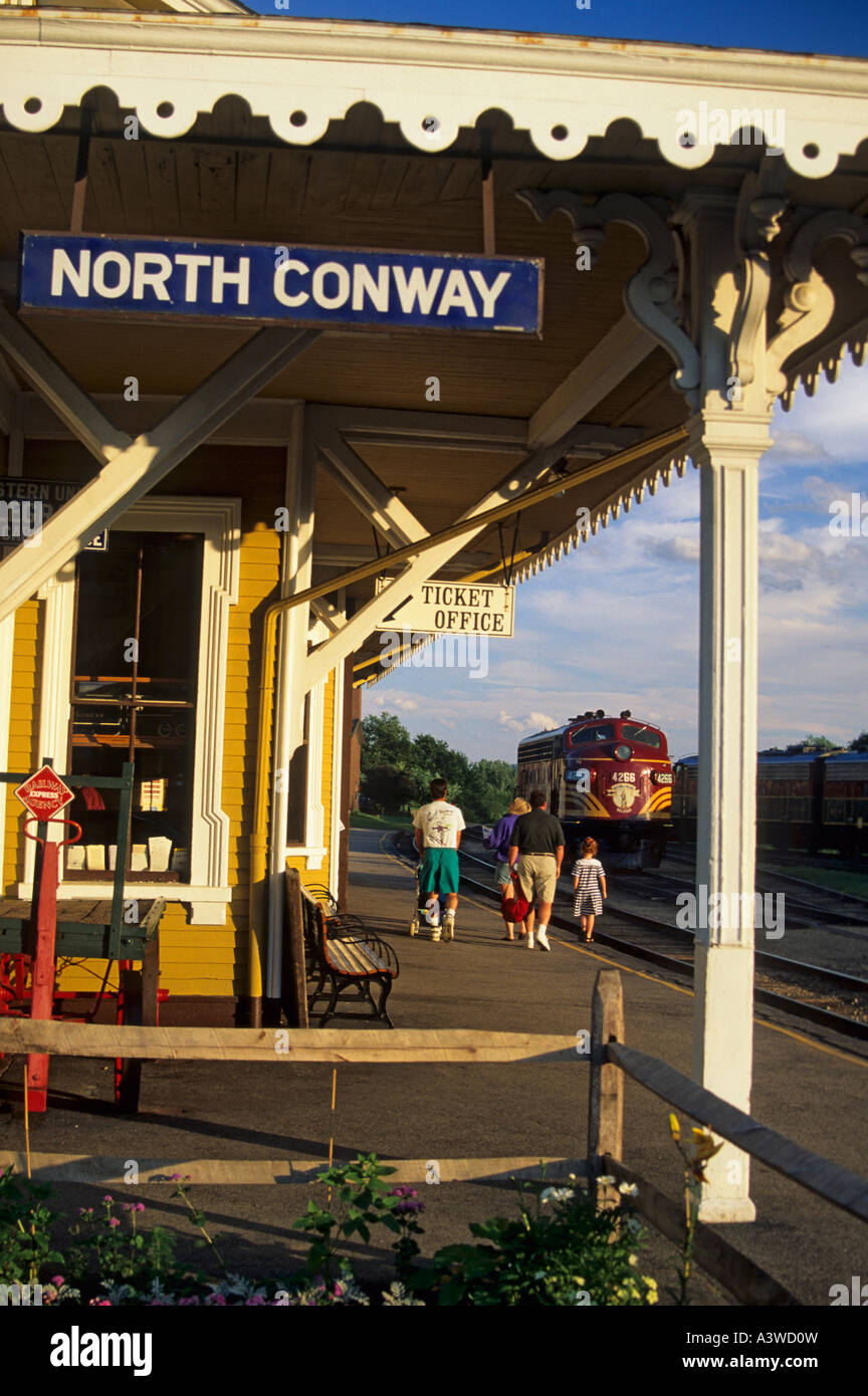 North conway scenic railroad hi-res stock photography and images - Alamy