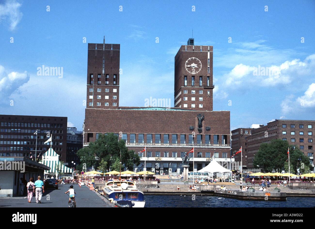 Oslo city hall municipal hi-res stock photography and images - Alamy
