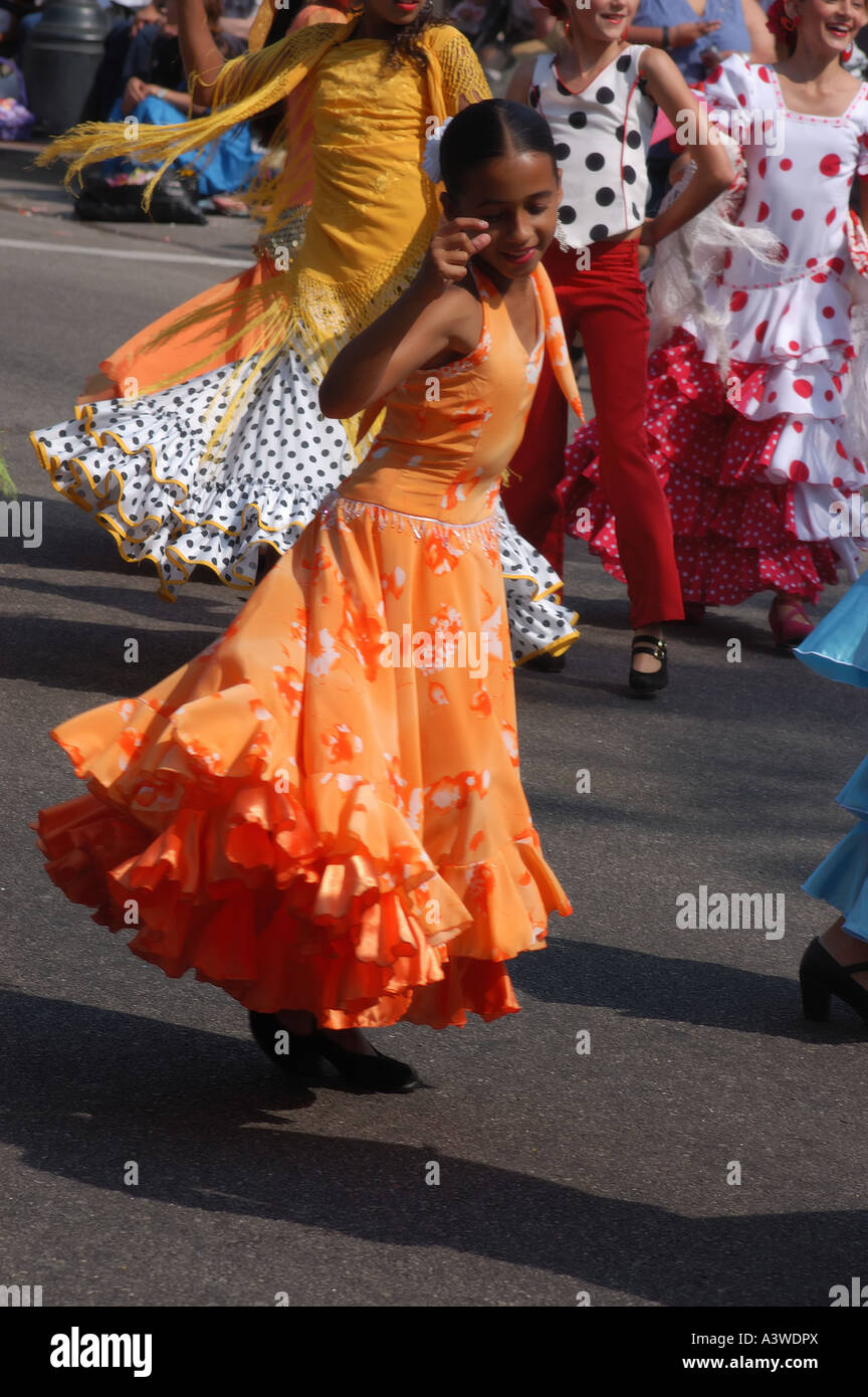Fiesta dancers santa barbara hi-res stock photography and images - Alamy