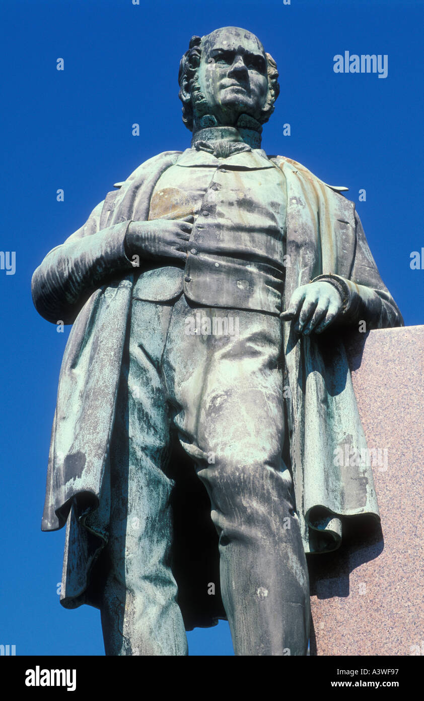 Statue of Dargan outside the National gallery Merrion Square west ...