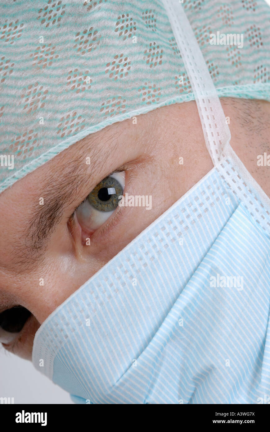 Doctor overall operation hi-res stock photography and images - Alamy