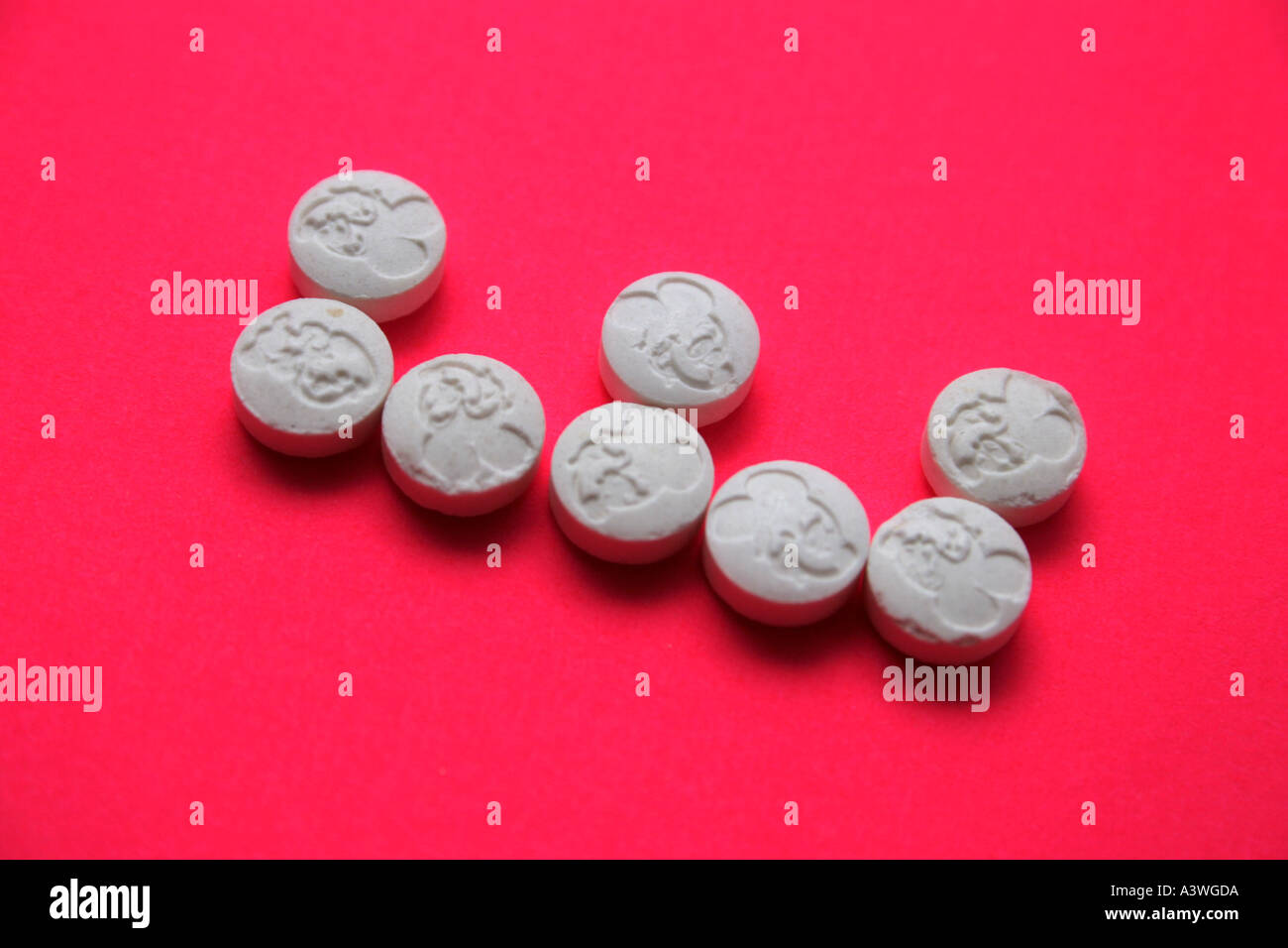 Ecstasy tablets hi-res stock photography and images - Alamy