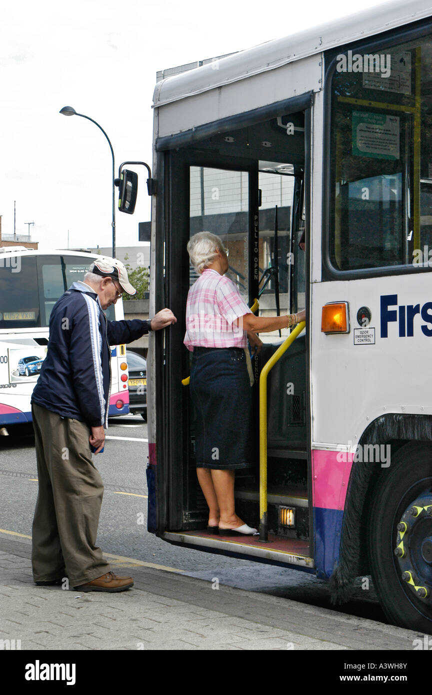 Bus stop uk pensioner hi-res stock photography and images - Alamy