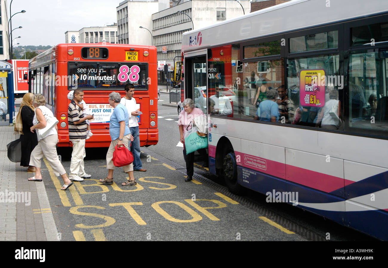 Passengers getting off a bus in Sheffield city centre, england Stock ...