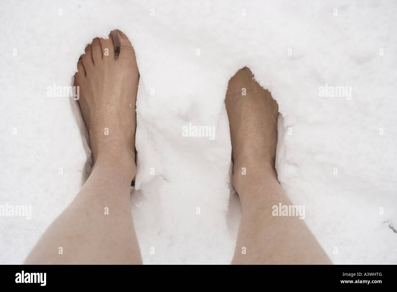 bare feet in snow Stock Photo - Alamy