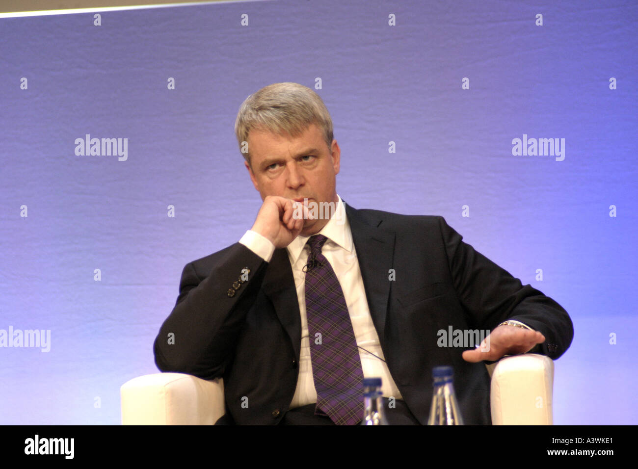 andrew lansley tory mp at party conference 2004 Stock Photo - Alamy