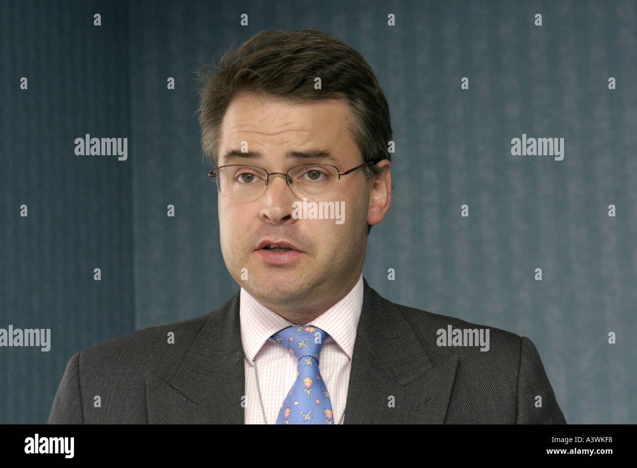 Member of parliament tim loughton hi-res stock photography and images ...