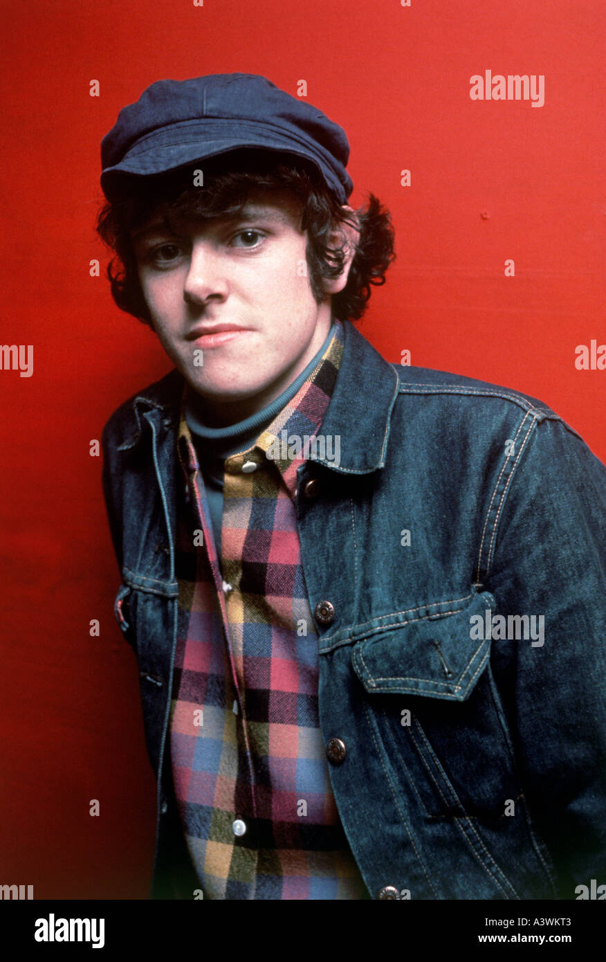 DONOVAN British folk singer here in 1965 Stock Photo - Alamy