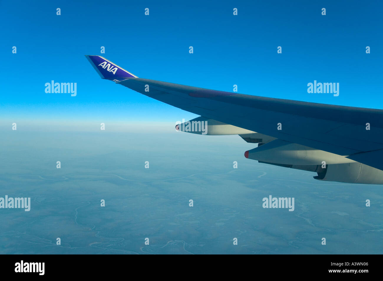 141004 The wing of an ANA All Nippon Airways jet in motion Photo ...