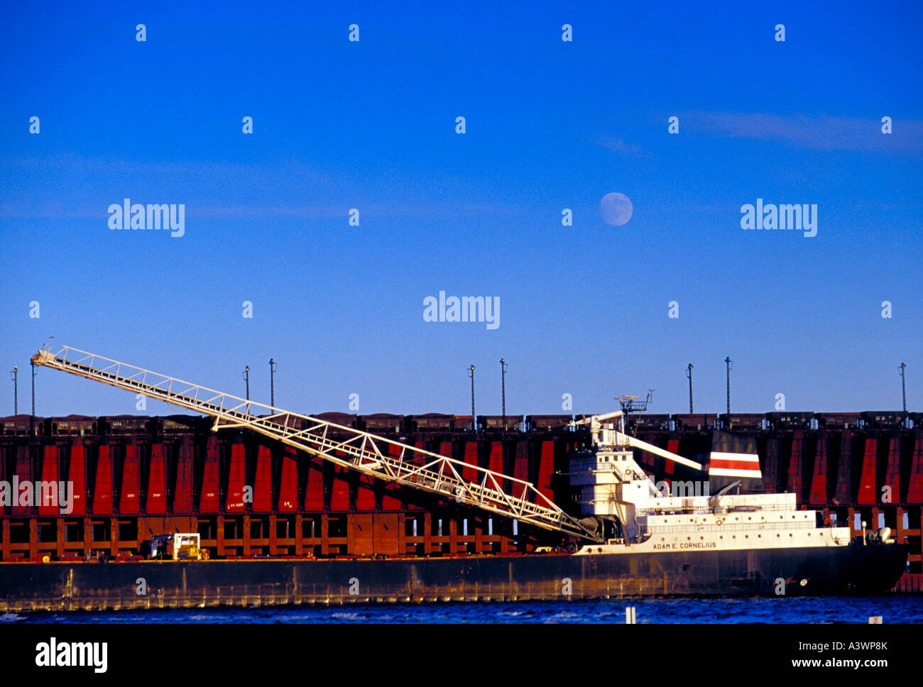 Freighter great lakes hi-res stock photography and images - Alamy
