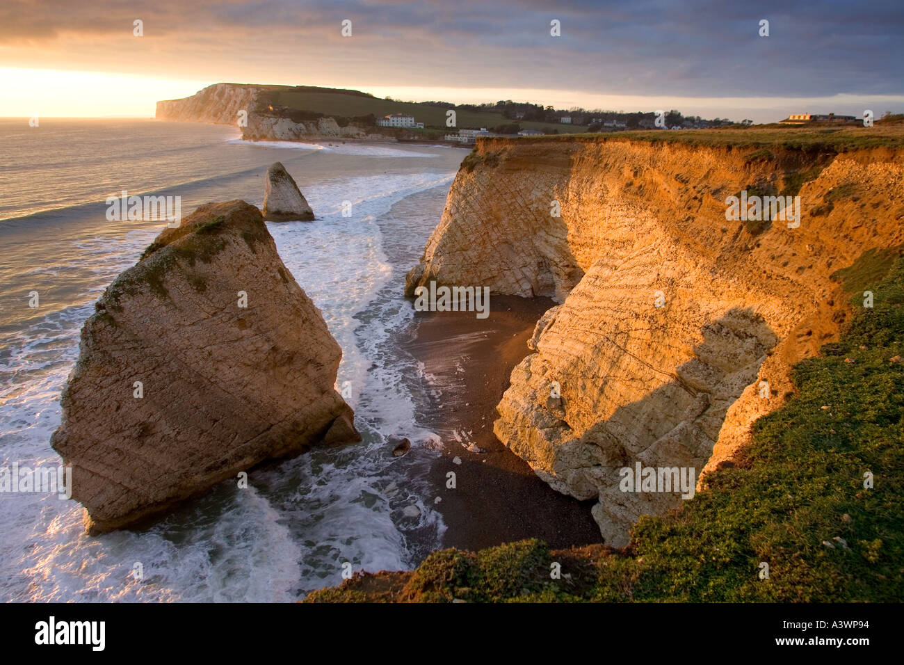 chalk,access,beach,storm,sea stack wave cut platform Freshwater Bay ...