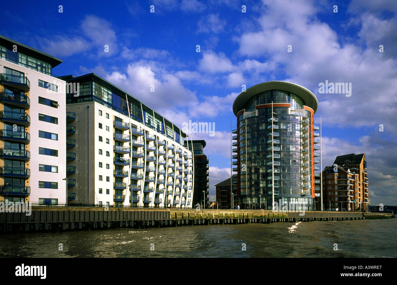 View of modern apartment buildings on the River Thames in the London ...