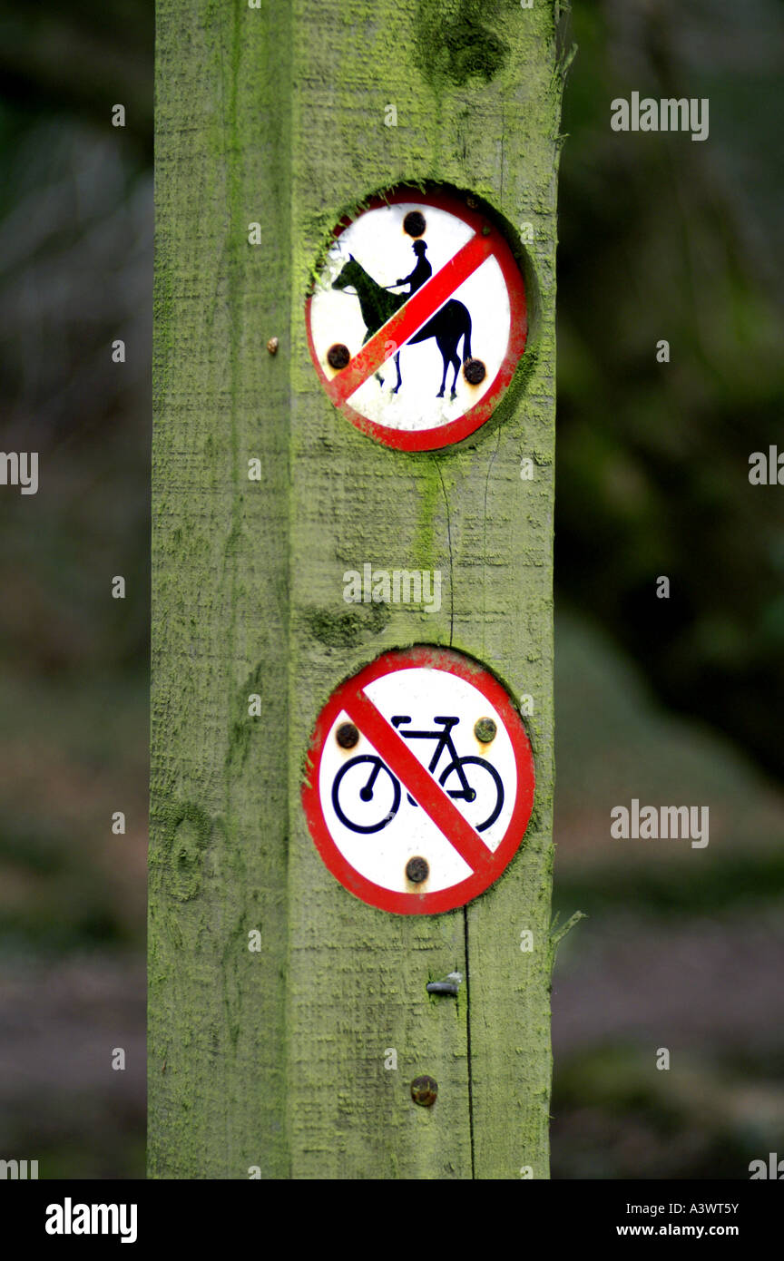 no horse riding sign and no cycling sign Stock Photo - Alamy