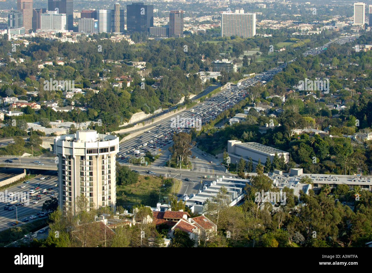Los angeles view from getty museum hi-res stock photography and images ...