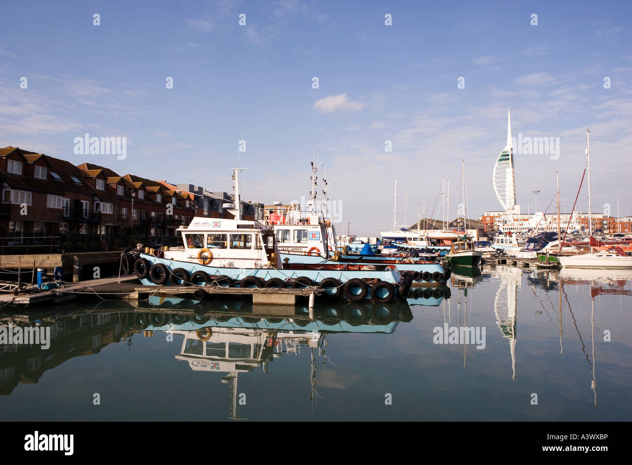 Camber dock hi-res stock photography and images - Alamy