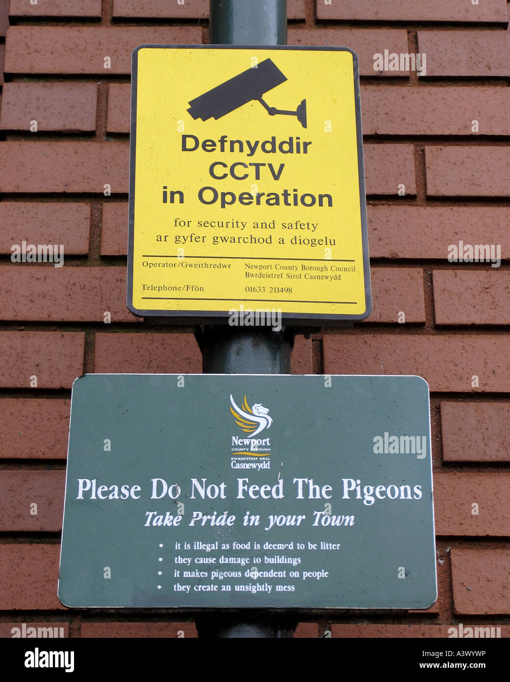 Newport bus station hi-res stock photography and images - Alamy