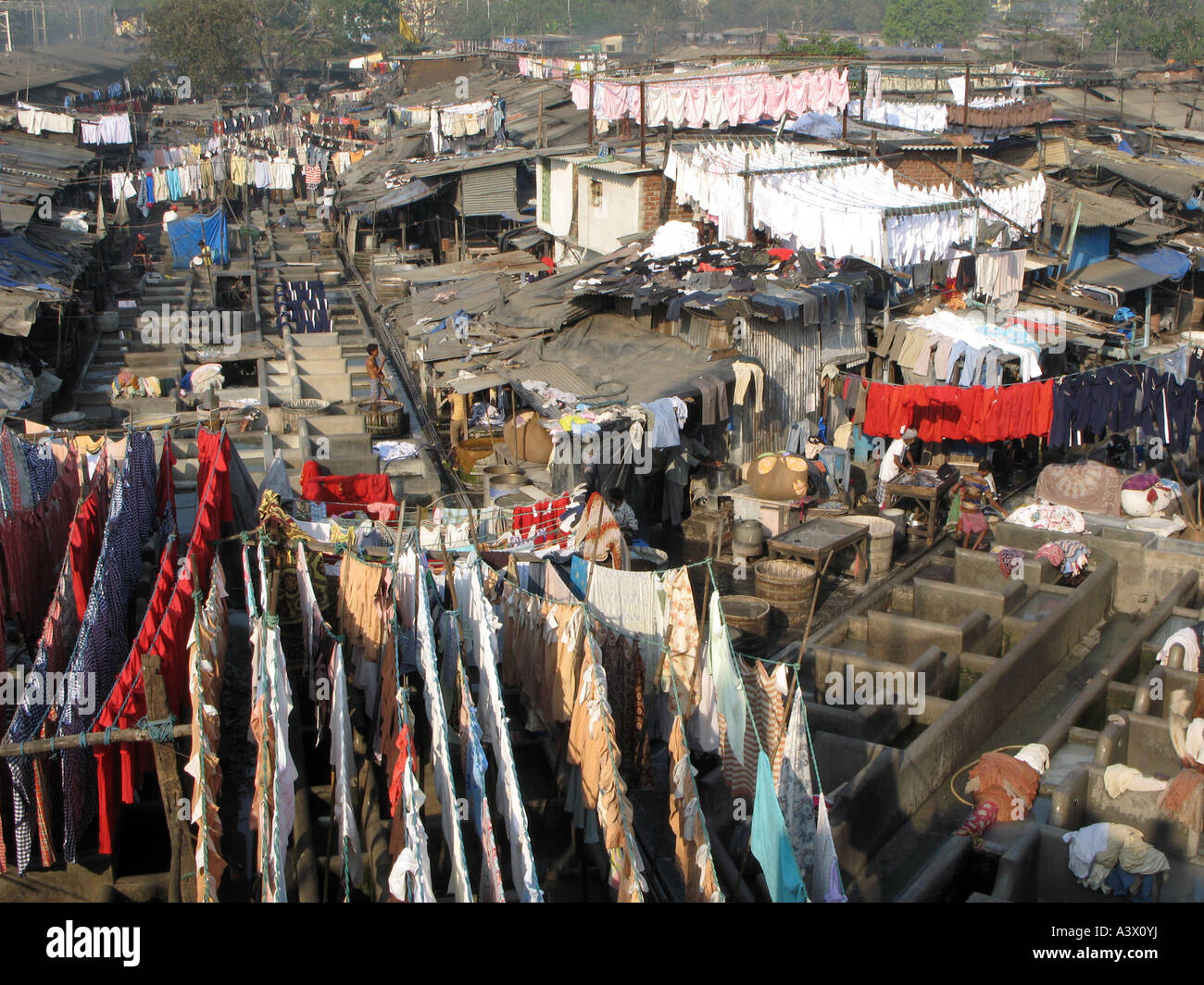 INDIA Dhobi ghat municipal laundry in Mumbai Photo Julio Etchart Stock ...