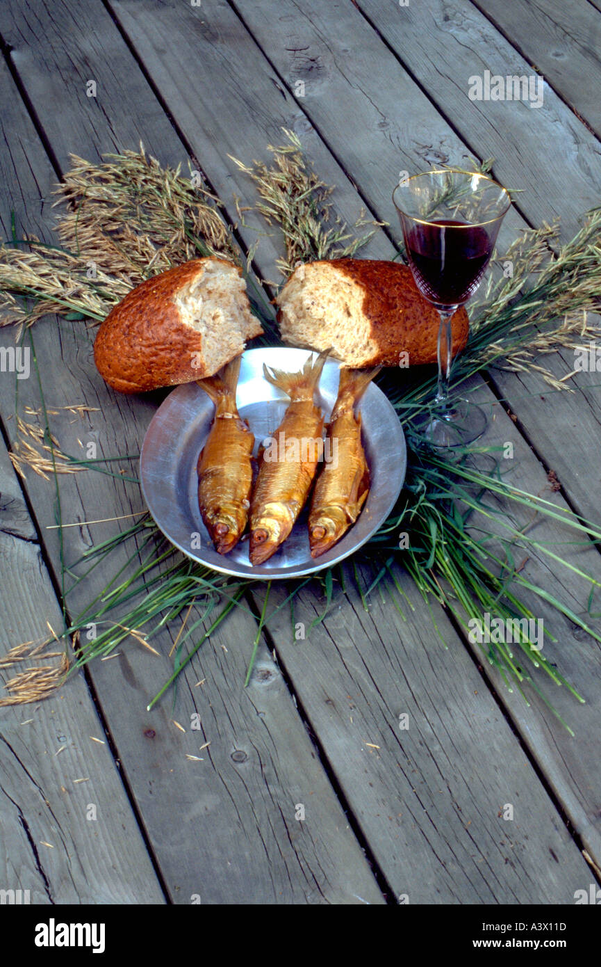 Bible fish hi-res stock photography and images - Alamy