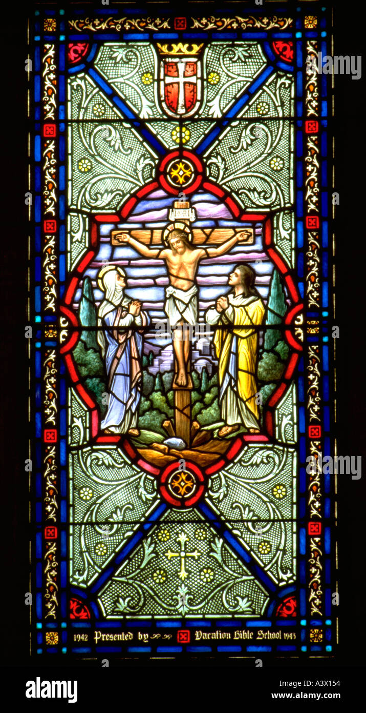 Stained glass window of Jesus on the Cross. Minneapolis Minnesota USA ...
