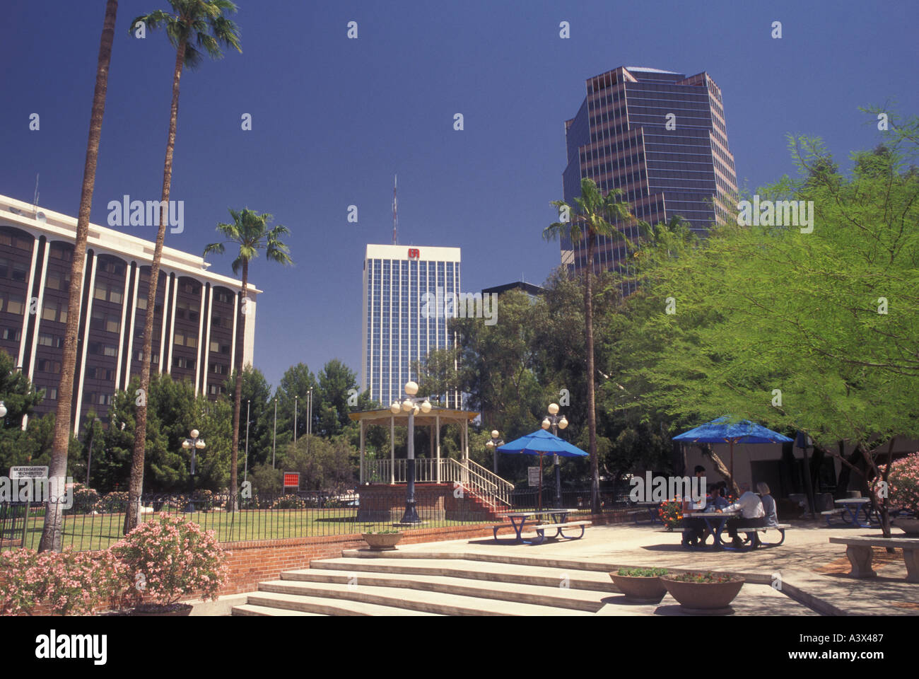 La plaza arizona hi-res stock photography and images - Alamy