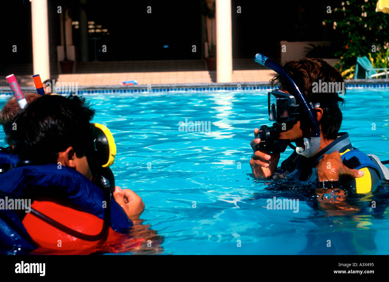 Diving lesson in pool Sheraton Resort Fiji Stock Photo - Alamy