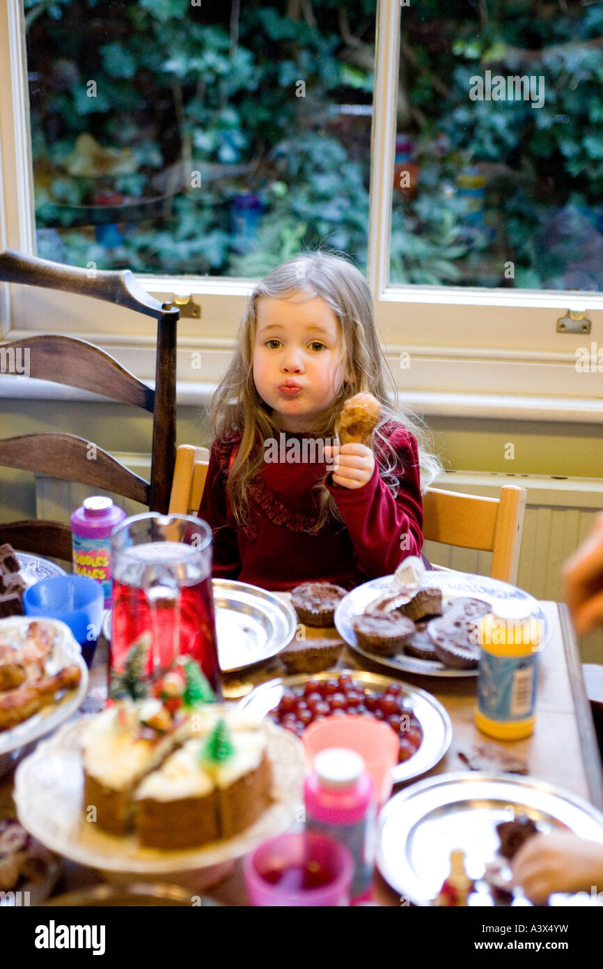 Child chicken leg hi-res stock photography and images - Alamy