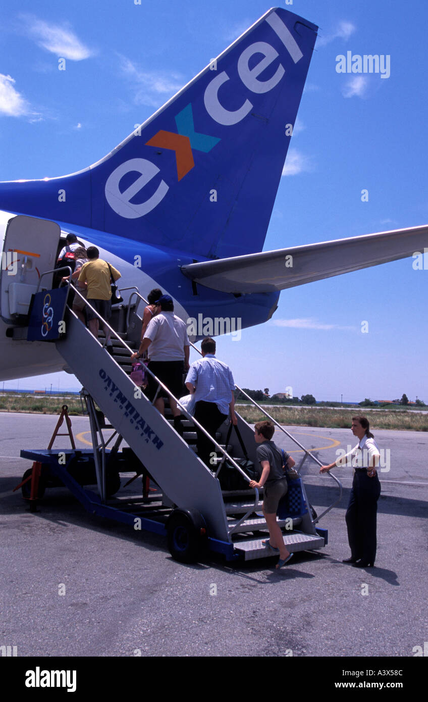 Boarding a flight home hi-res stock photography and images - Alamy