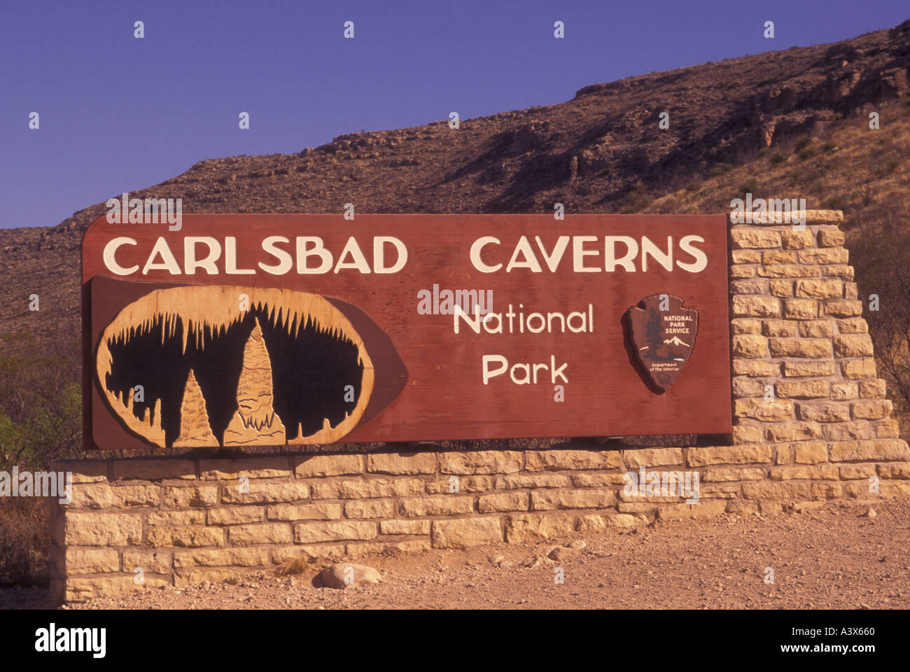 Carlsbad caverns sign hi-res stock photography and images - Alamy