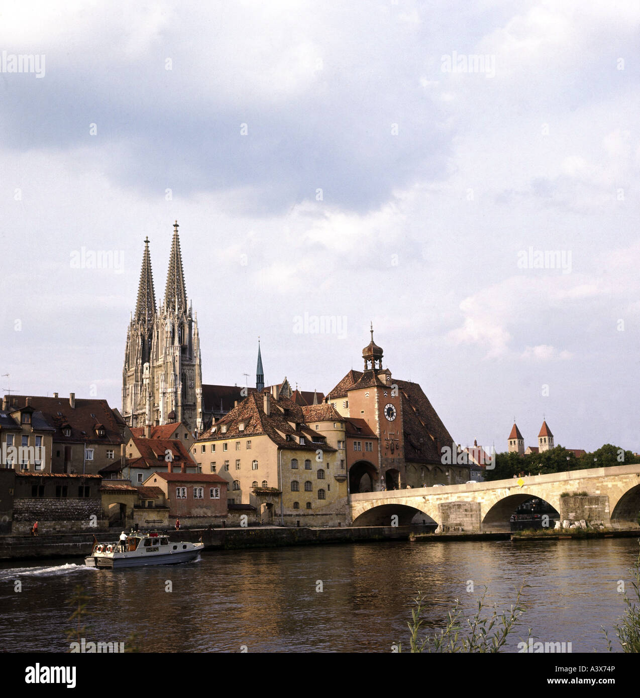 The old city of regensburg hi-res stock photography and images - Alamy