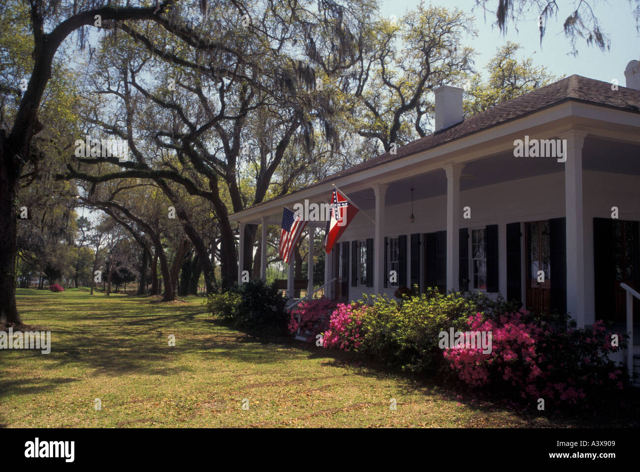 Gautier north hi-res stock photography and images - Alamy