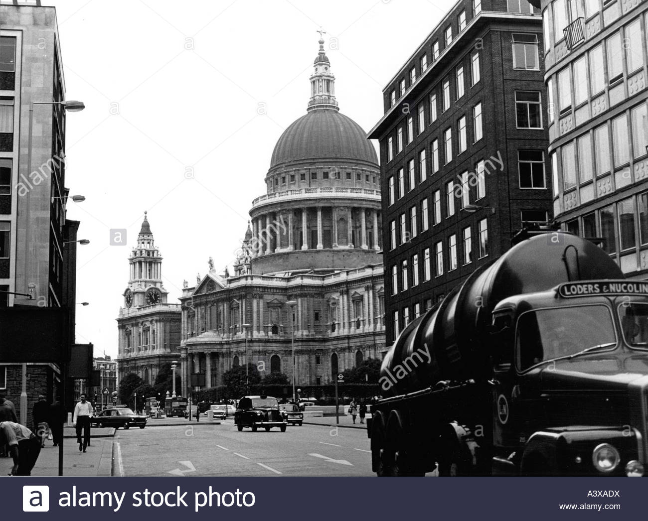 1950s London Road Stock Photos & 1950s London Road Stock Images - Alamy