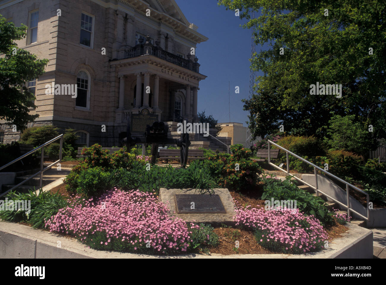 Downtown athens, ga hi-res stock photography and images - Alamy