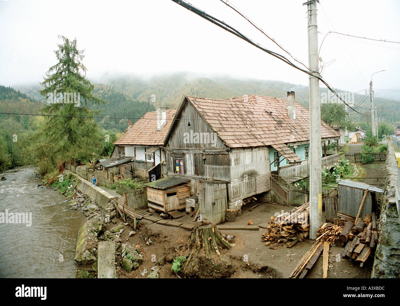 Farmhouse at Rastolita Romania Stock Photo - Alamy