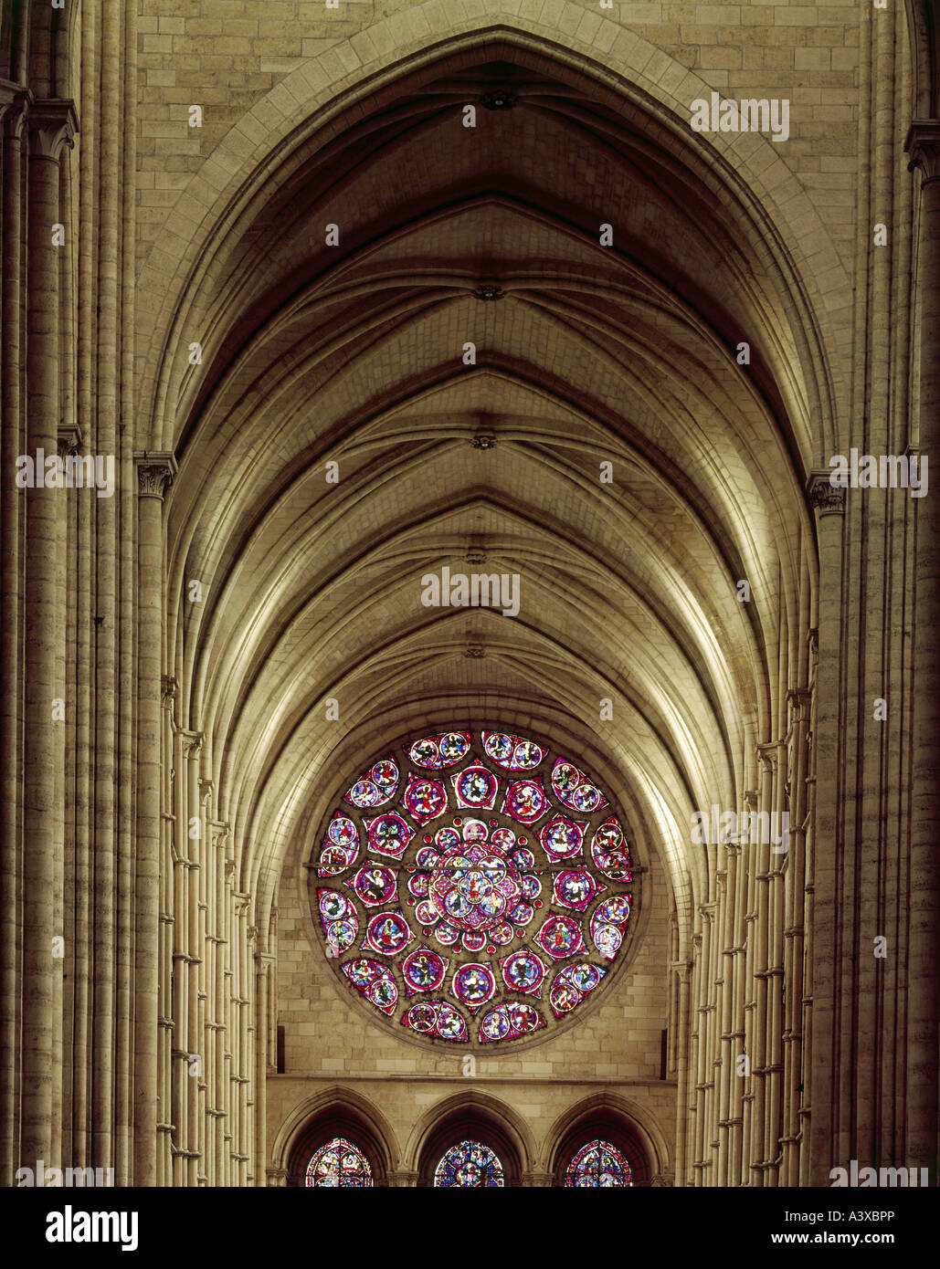 Laon gothic cathedral interior hi-res stock photography and images - Alamy