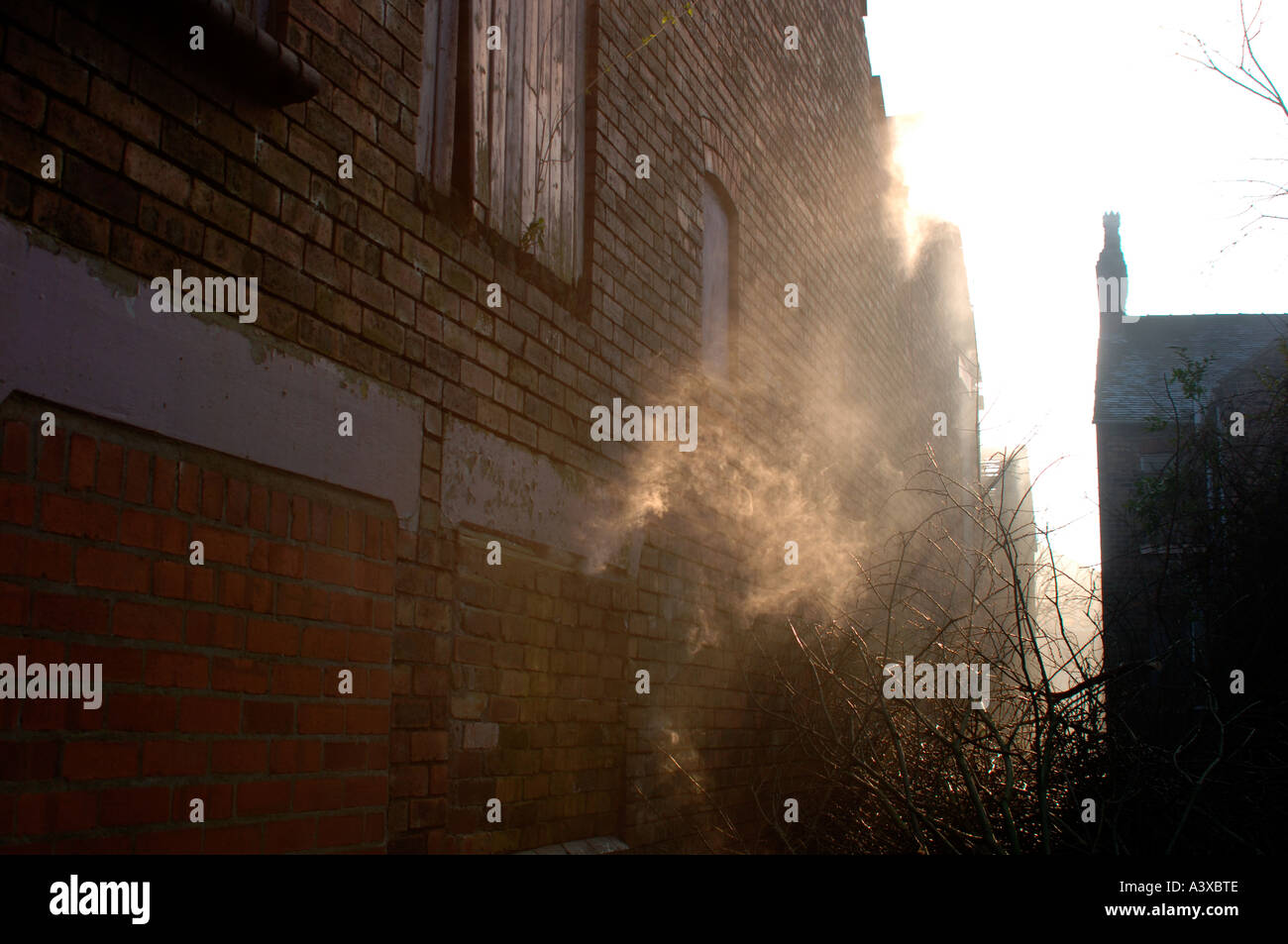 Atmospherics building hi-res stock photography and images - Alamy