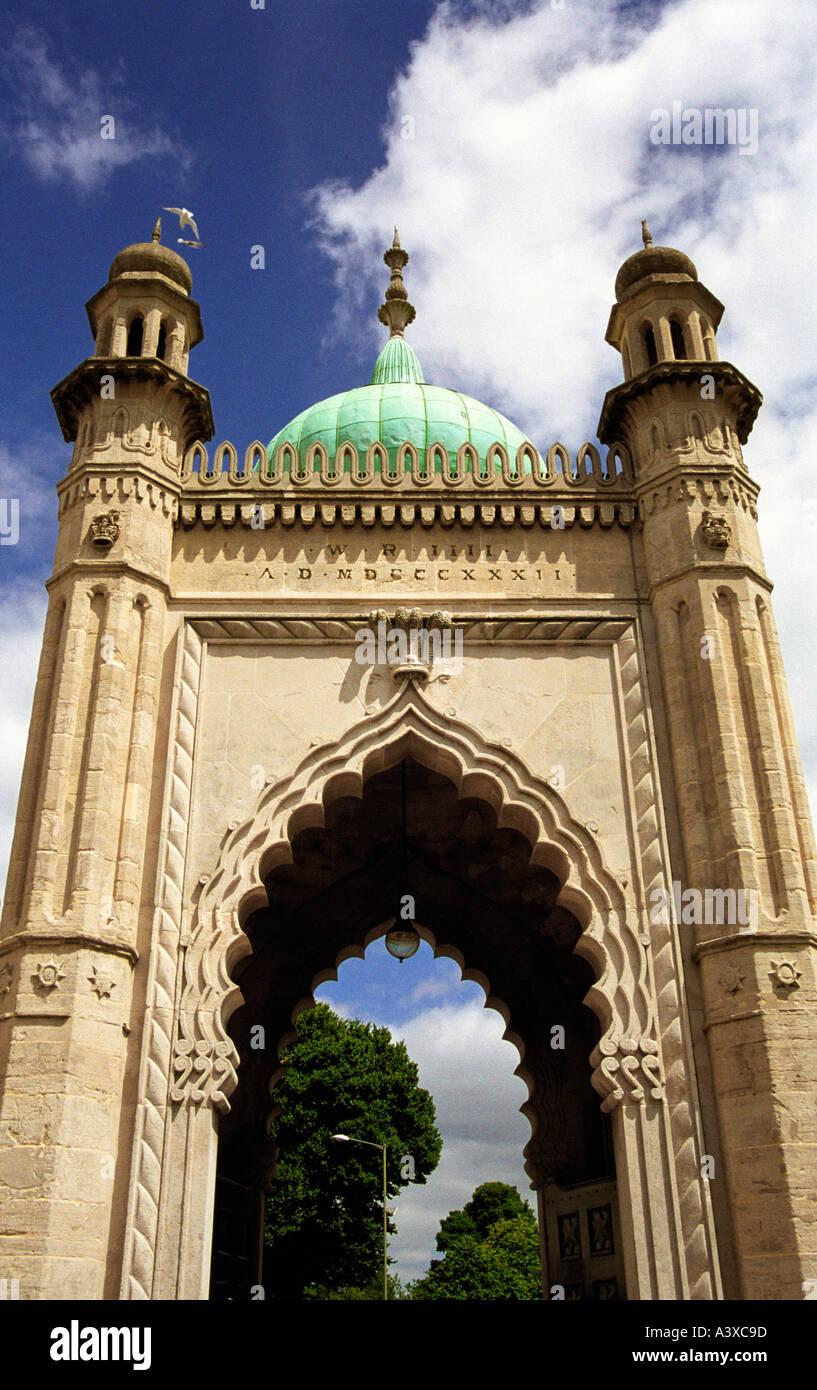 Entrance gate to Royal Pavilion, Brighton England Stock Photo - Alamy