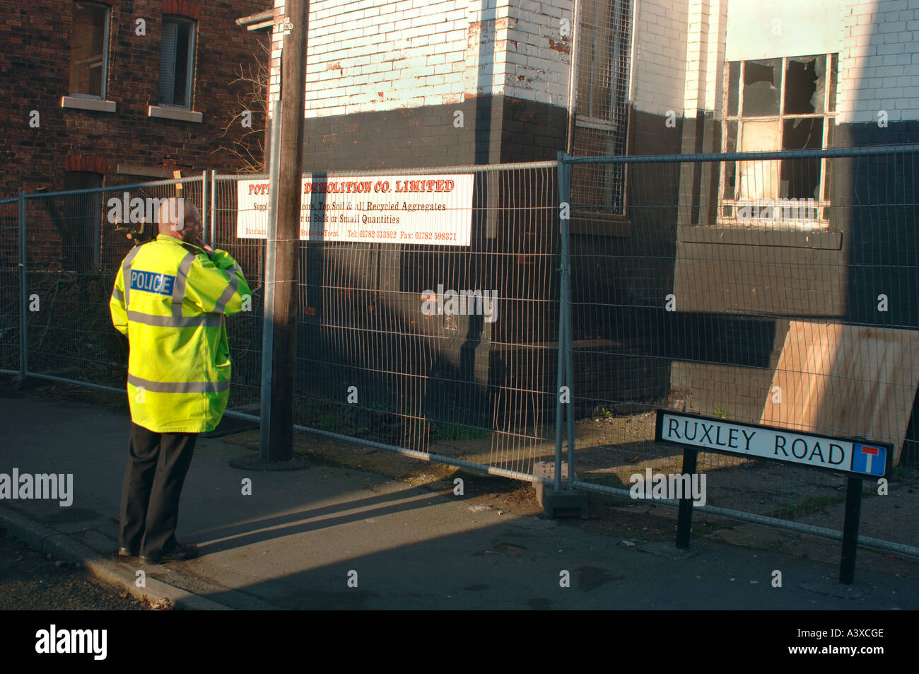 Staffordshire Police Officer On Duty Stock Photo - Alamy