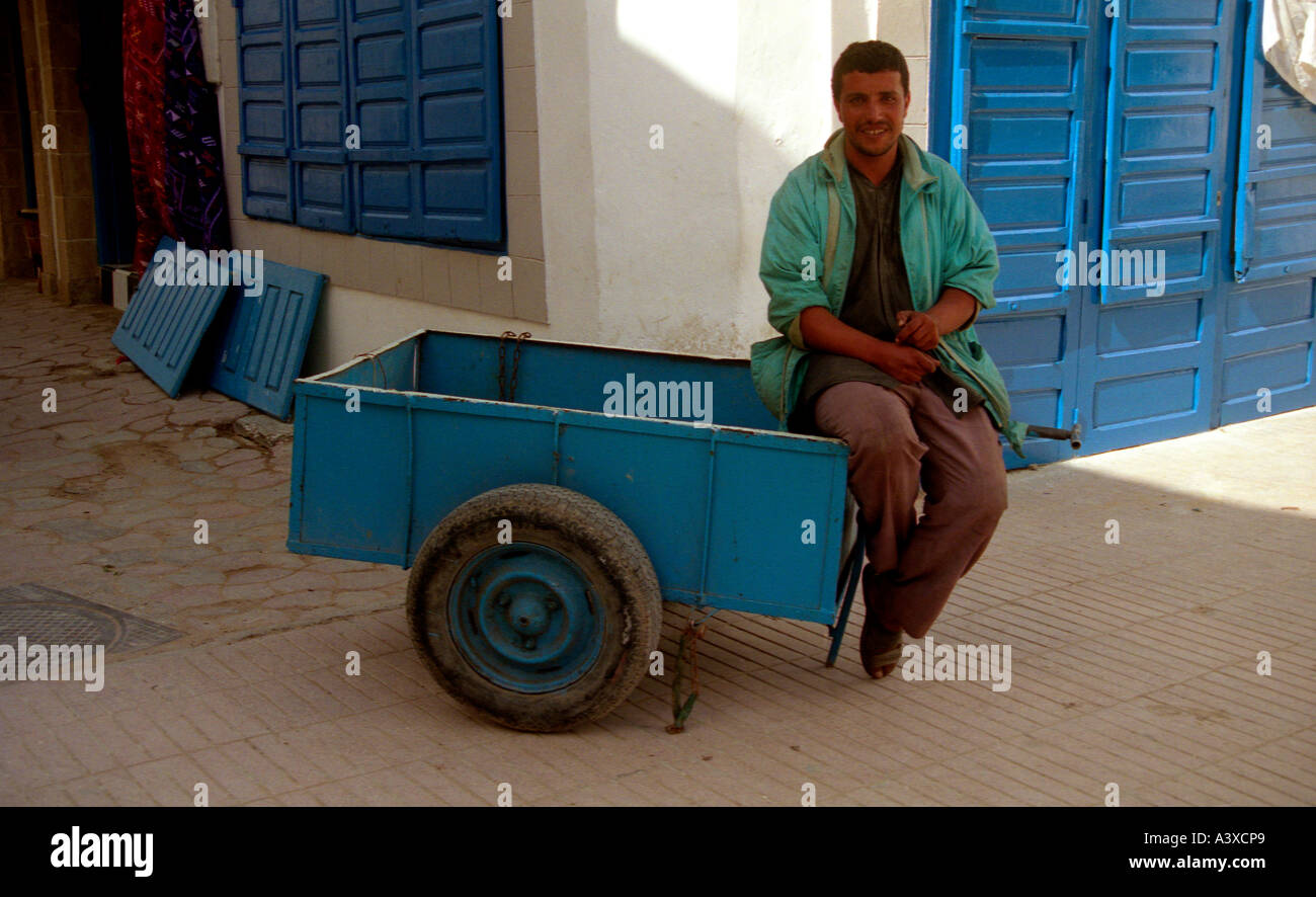 Man handcart hi-res stock photography and images - Alamy